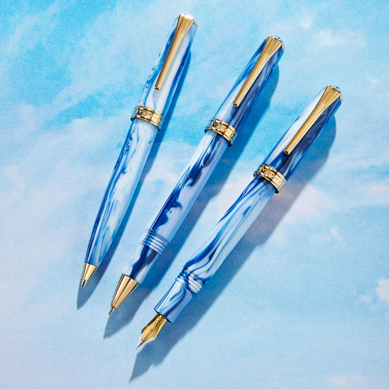 The Circa Discbound Notebook System | Levenger